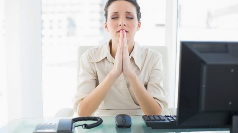 4 Benefits of Keeping a Prayer Journal - The Praying Woman